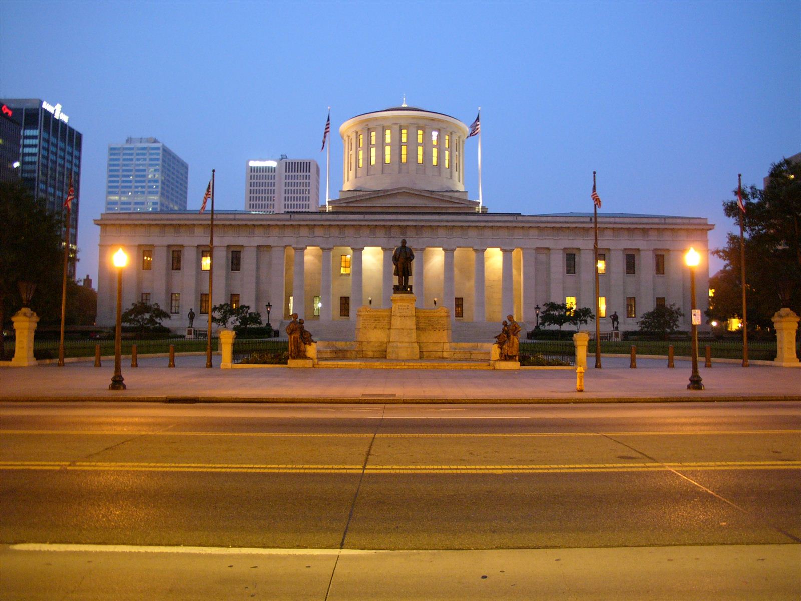 Locations Hub - Ohio Statehouse