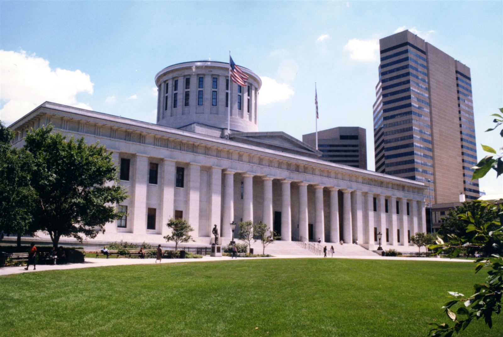Locations Hub - Ohio Statehouse
